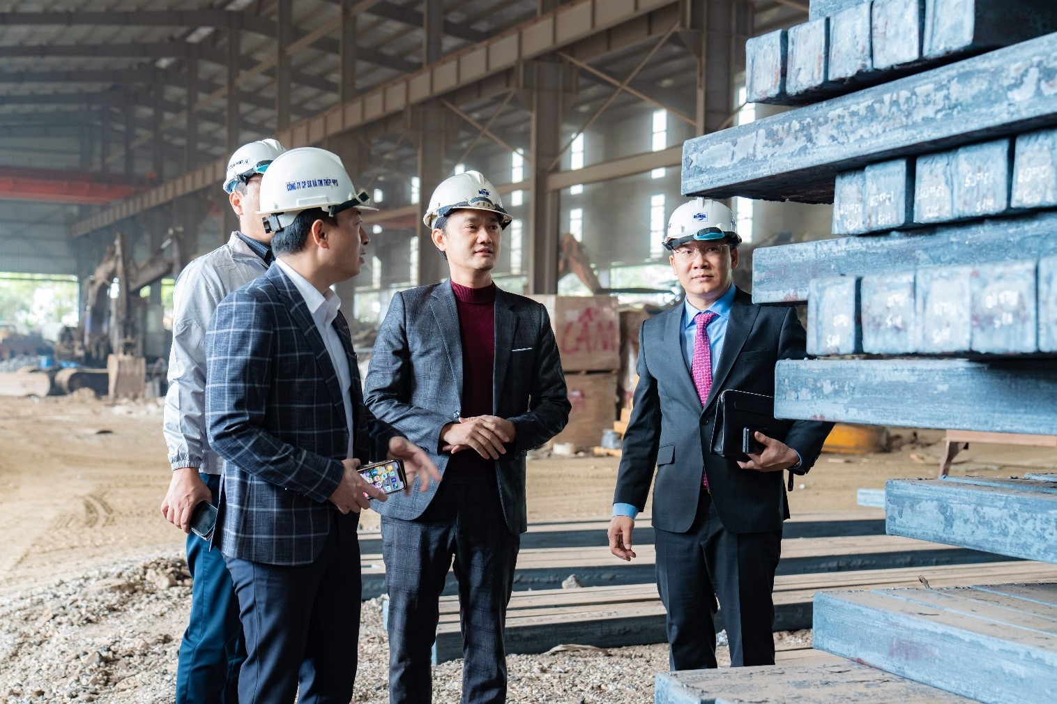 Stavian Industrial Metal meets with big enterprises in the steel industry